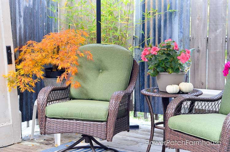 Back Deck for Fall - Flower Patch Farmhouse